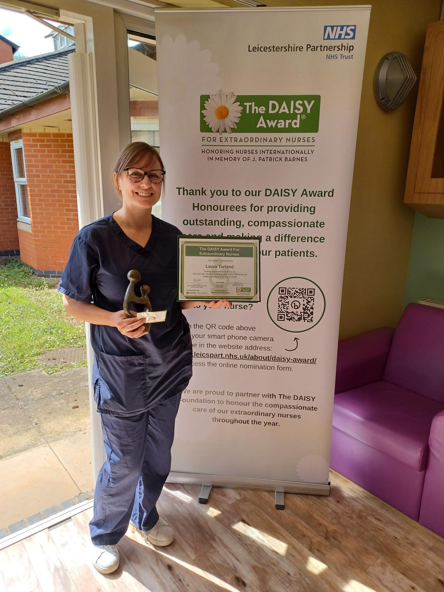 Advanced Nurse Practitioner Receives International Daisy Award